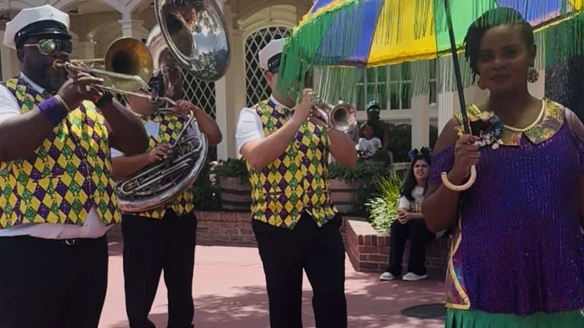Magic Kingdom Removes Popular Pooh and Tigger Meet and Greet ...